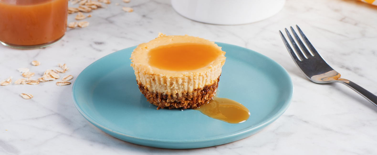 Caramel-Topped Pecan Cheesecake with Oatmeal Crust Recipe | Quaker Oats